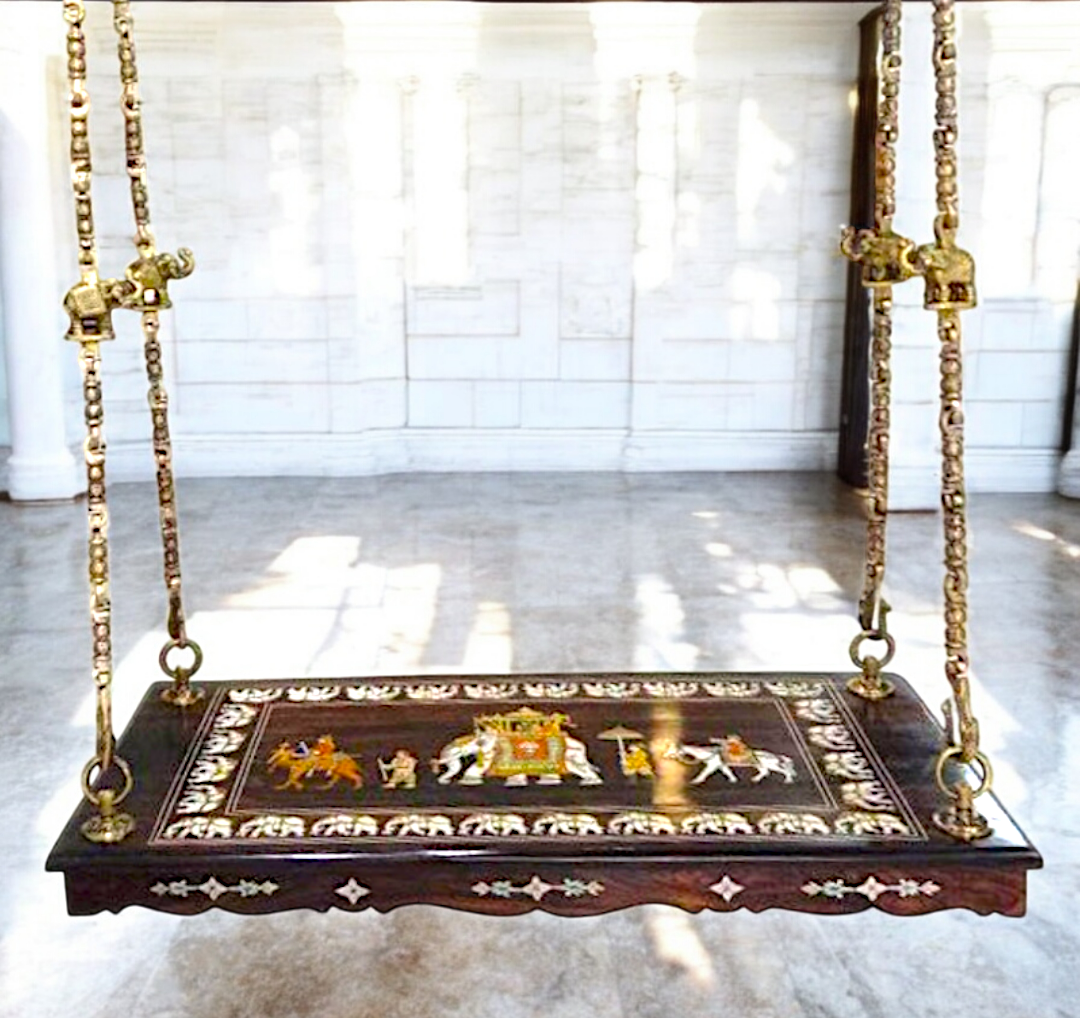 WOODEN IDOLS & ARTIFACTS – Nikur Essence