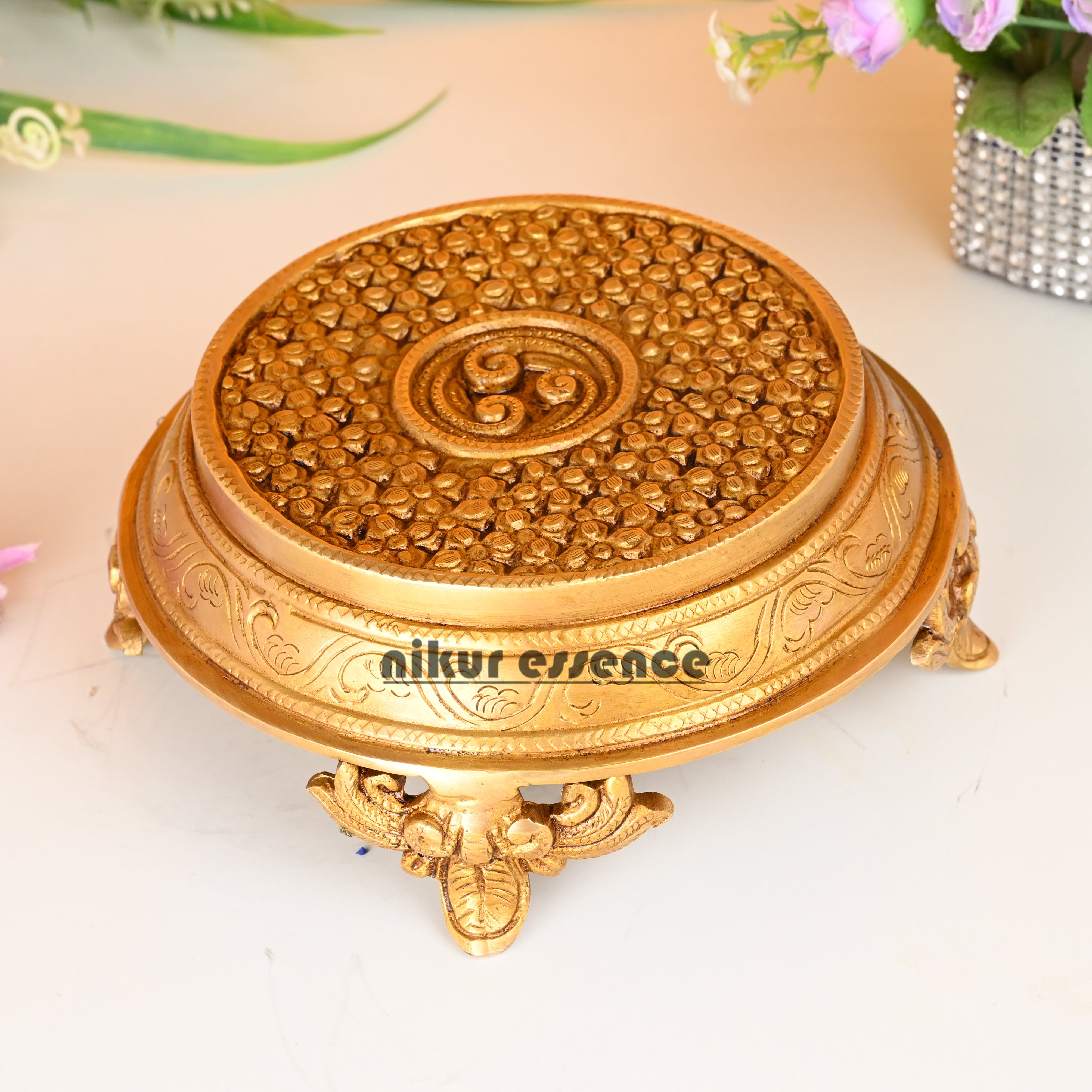 Pure Pital Chowki stand - 7 Inches – Nikur Essence