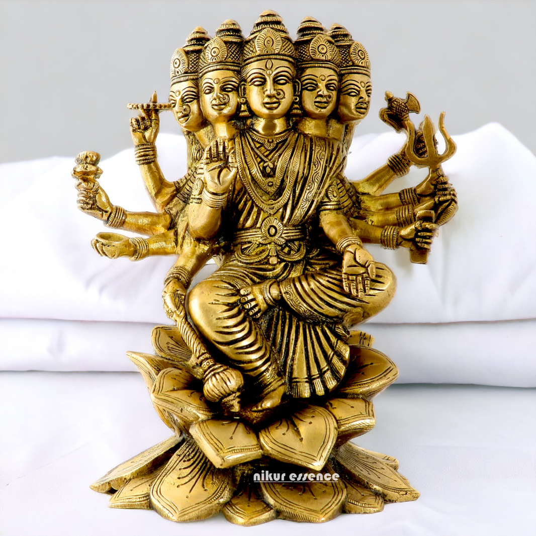 Brass Gayatri Devi – Nikur Essence