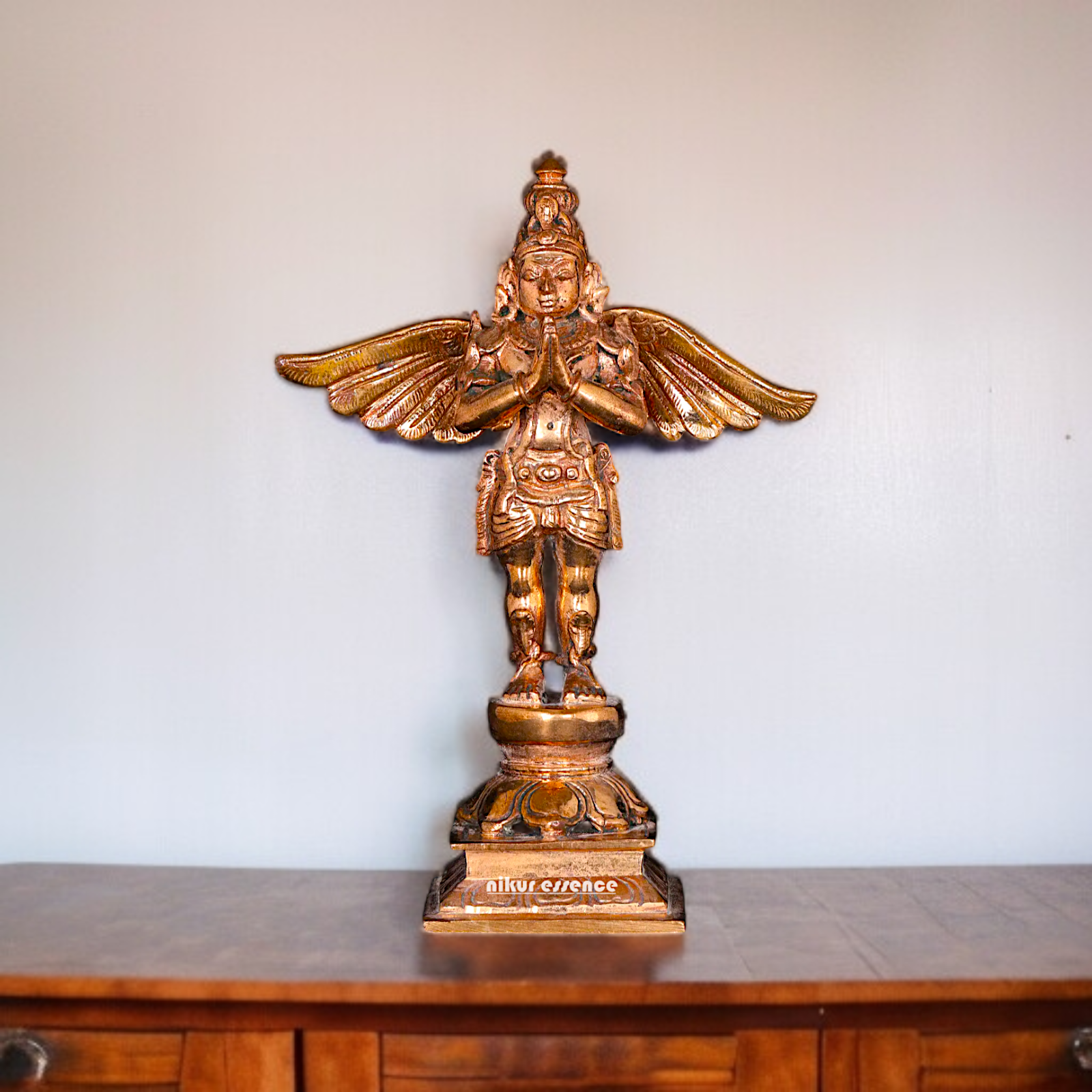Garuda namaskar Panchaloha statue - 5 Inches – Nikur Essence