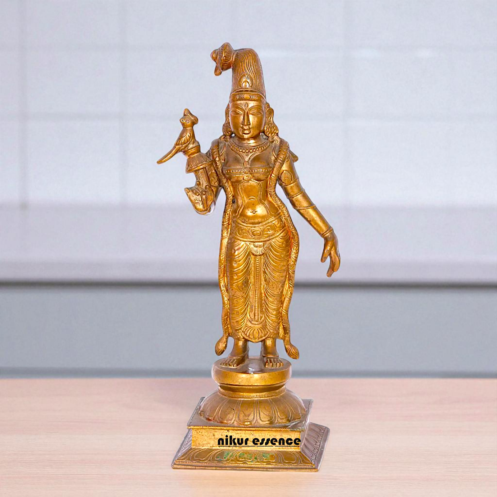 Panchaloha Andal standing idol - 16 Inches – Nikur Essence