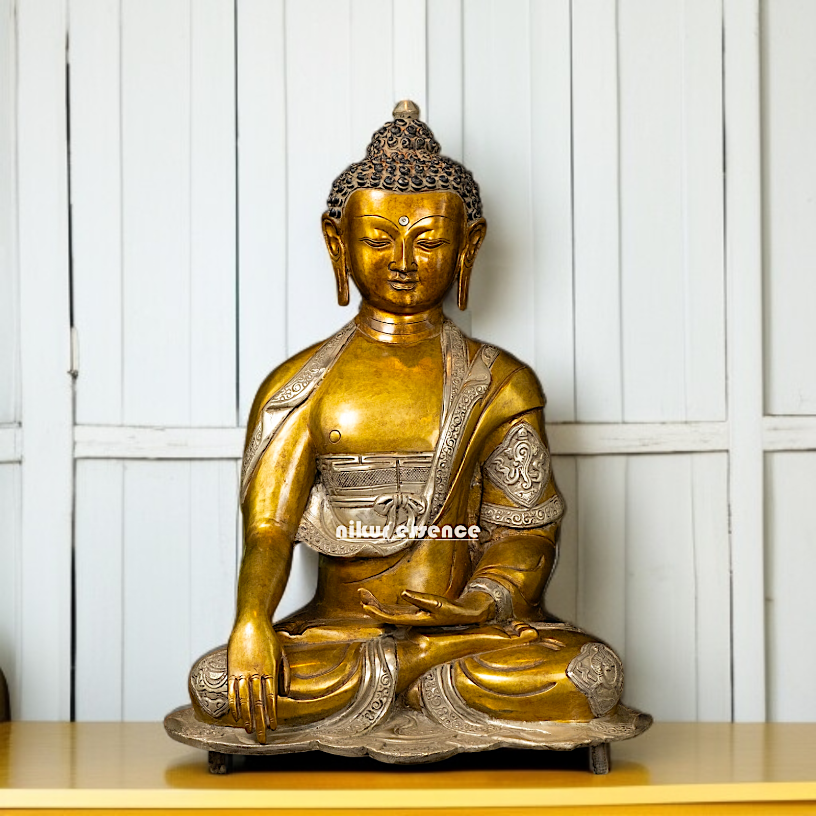 Solid Brass Buddha Seated Meditation statue - 17 Inches – Nikur Essence