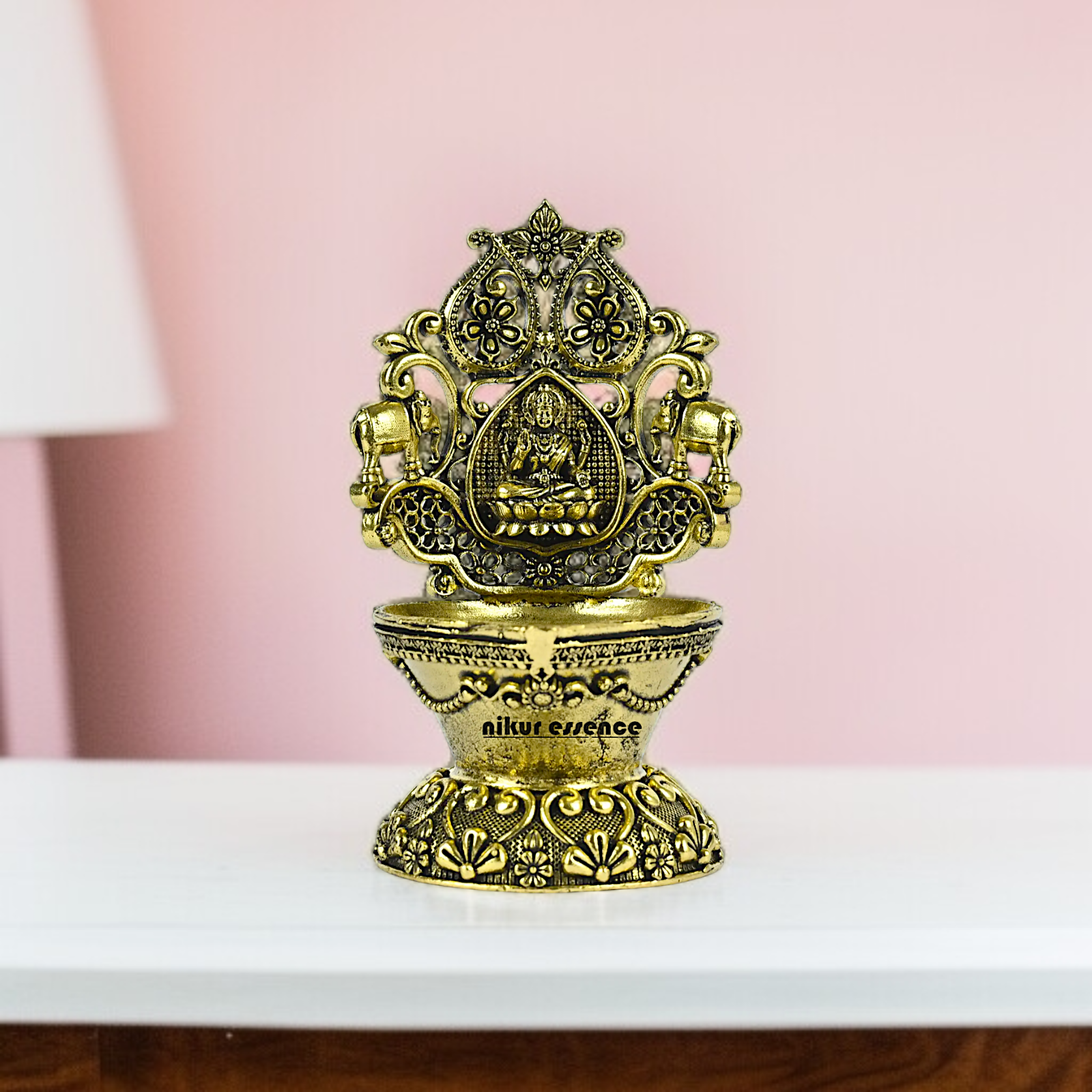 Brass Gajalakshmi Diya lamps idol - 4 Inches – Nikur Essence